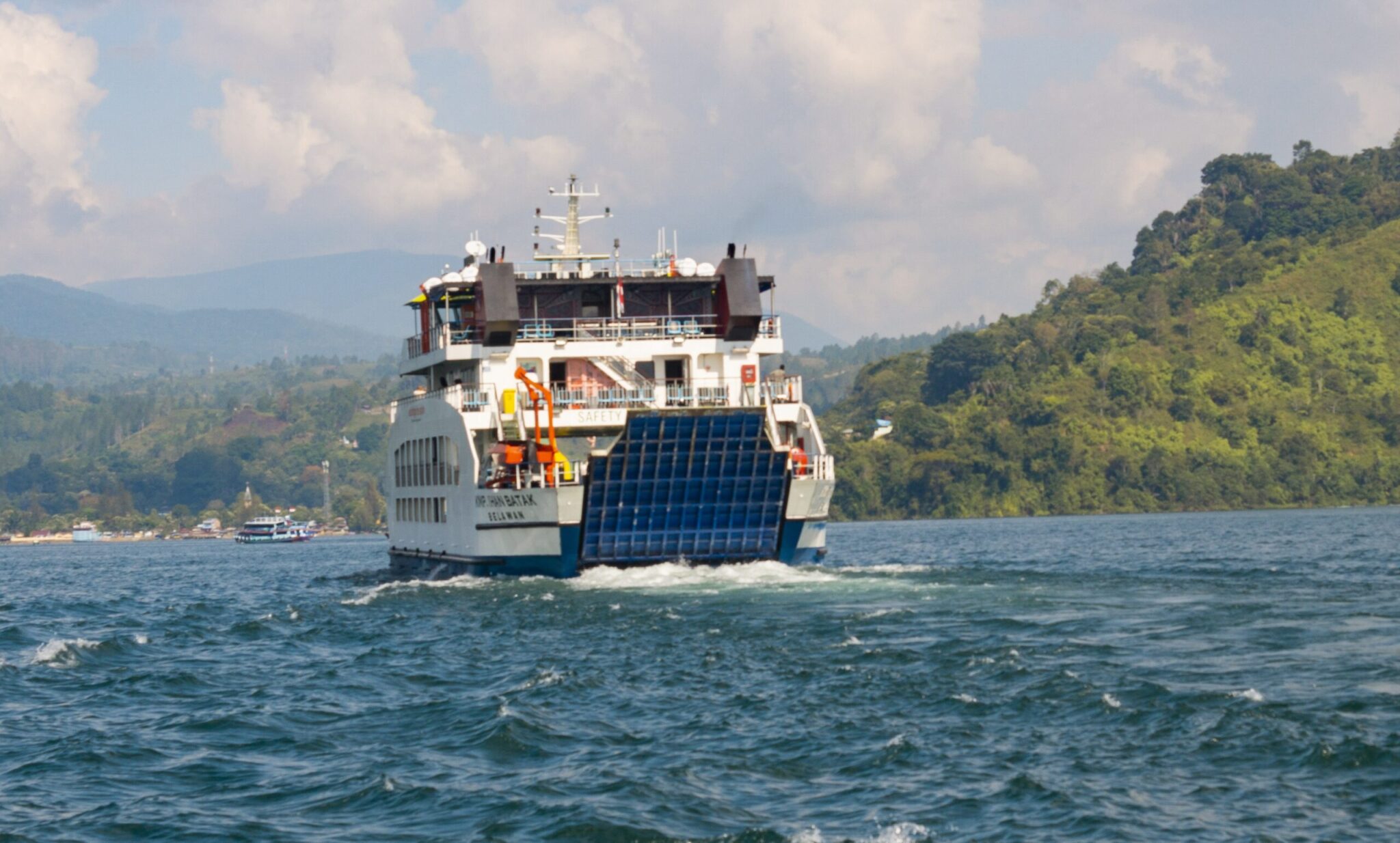 Exactly How to Get to Lake Toba (2026) - Step by Step Local Guide